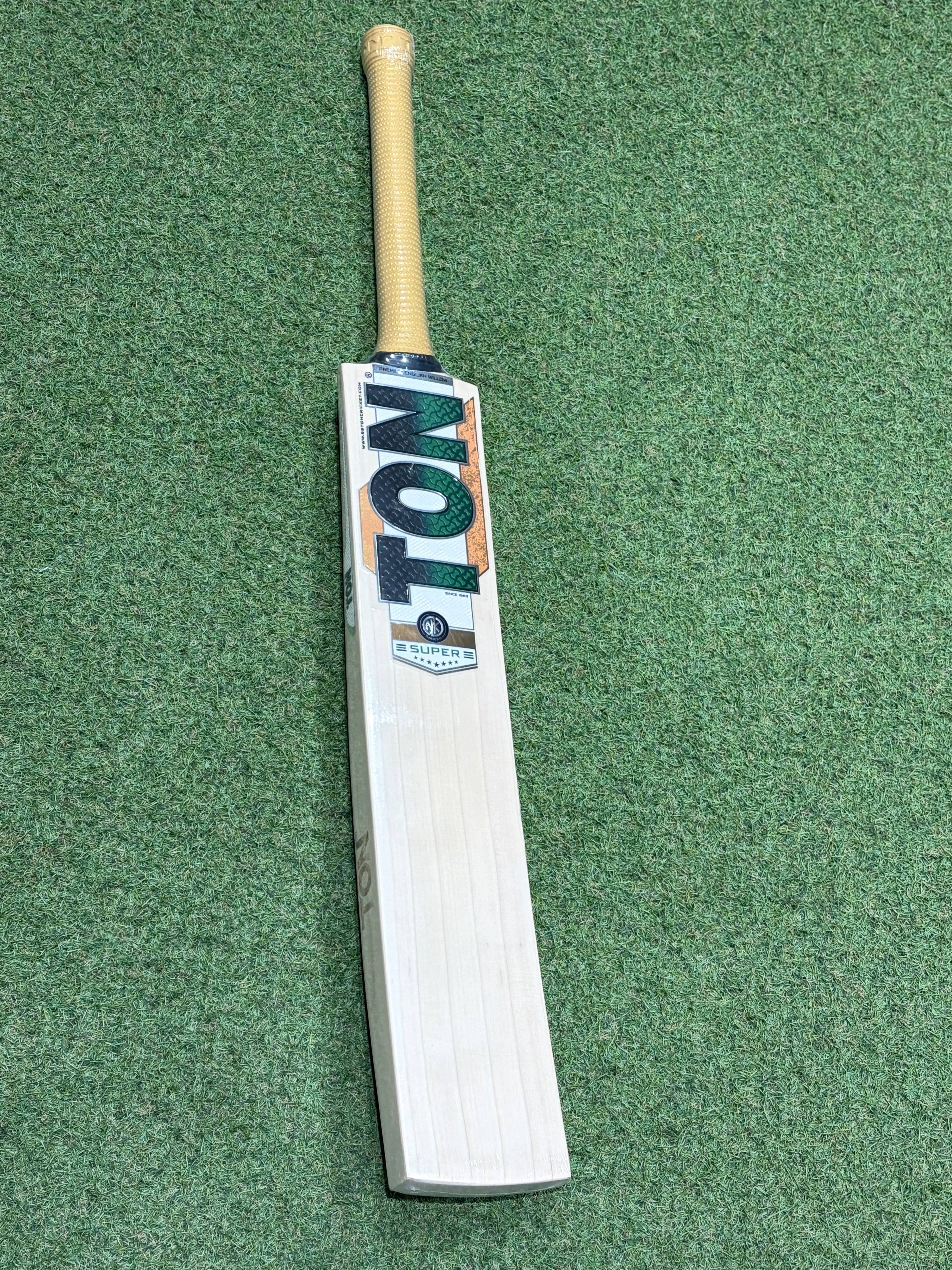TON BATS – TheCricketShed