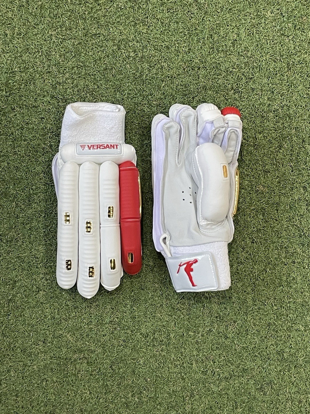 Versant Showman Players Batting Gloves – TheCricketShed