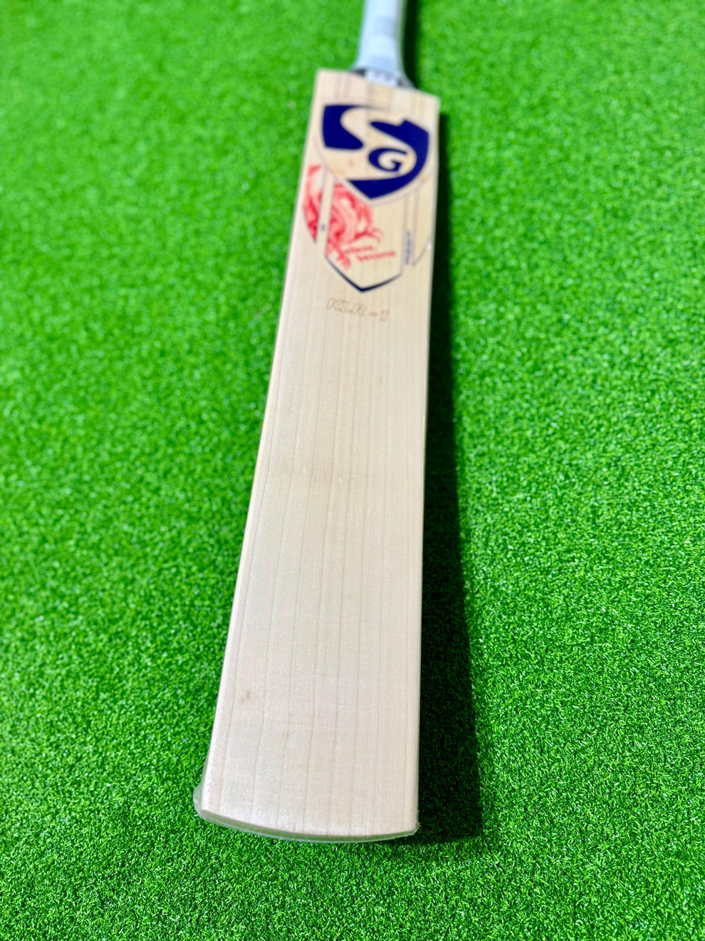 SG KLR-1 Player Cricket Bat (2lb 8oz) – TheCricketShed