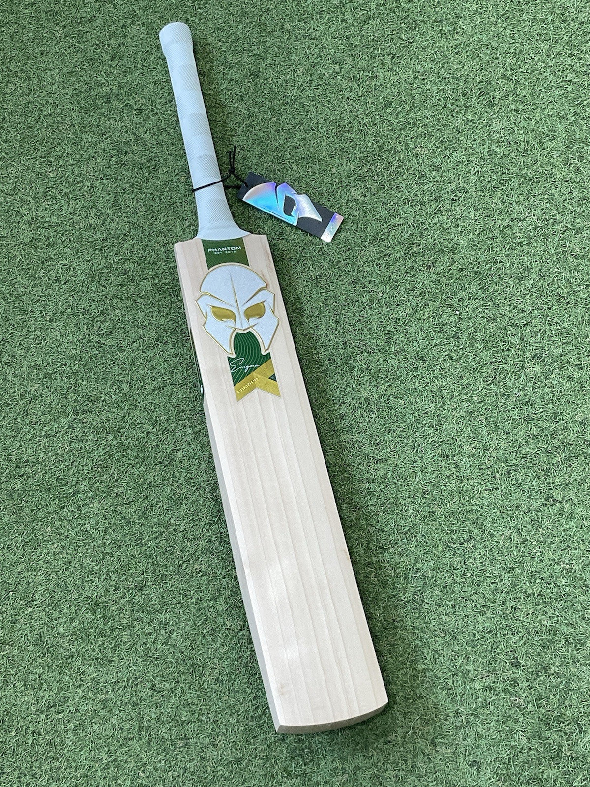 Phantom Enigma Player Cricket Bat (2lb 10oz) – TheCricketShed